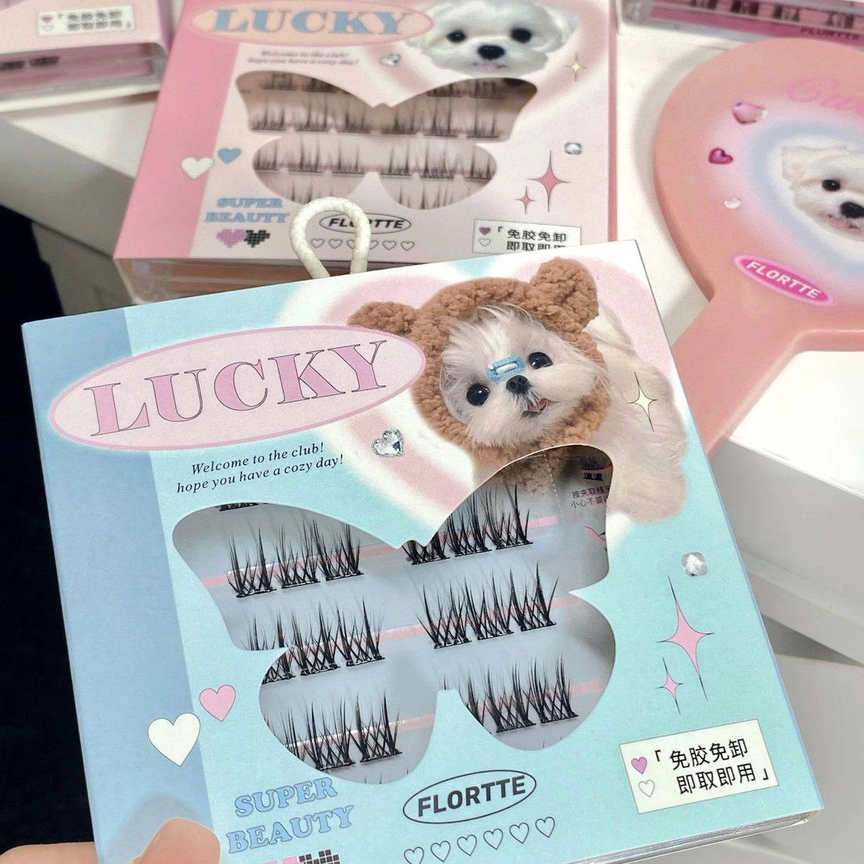 Home / FLORTTE Self-Adhesive Clustered Eyelashes